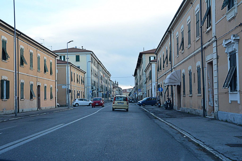 Aci: "Sos buche in viale del Risorgimento" - QuiLivorno.it