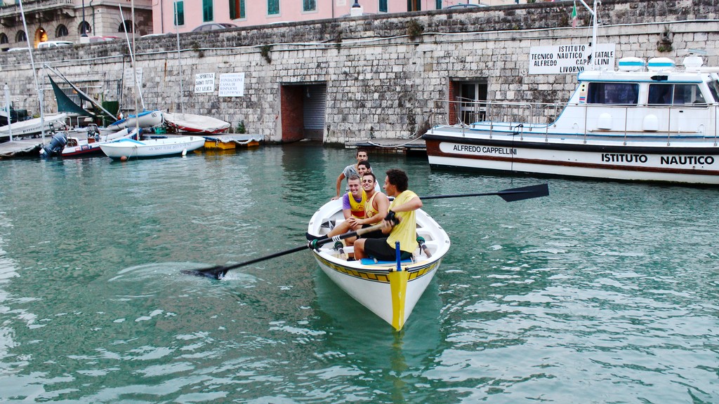 Oggi tour in battello nei Fossi - QuiLivorno.it