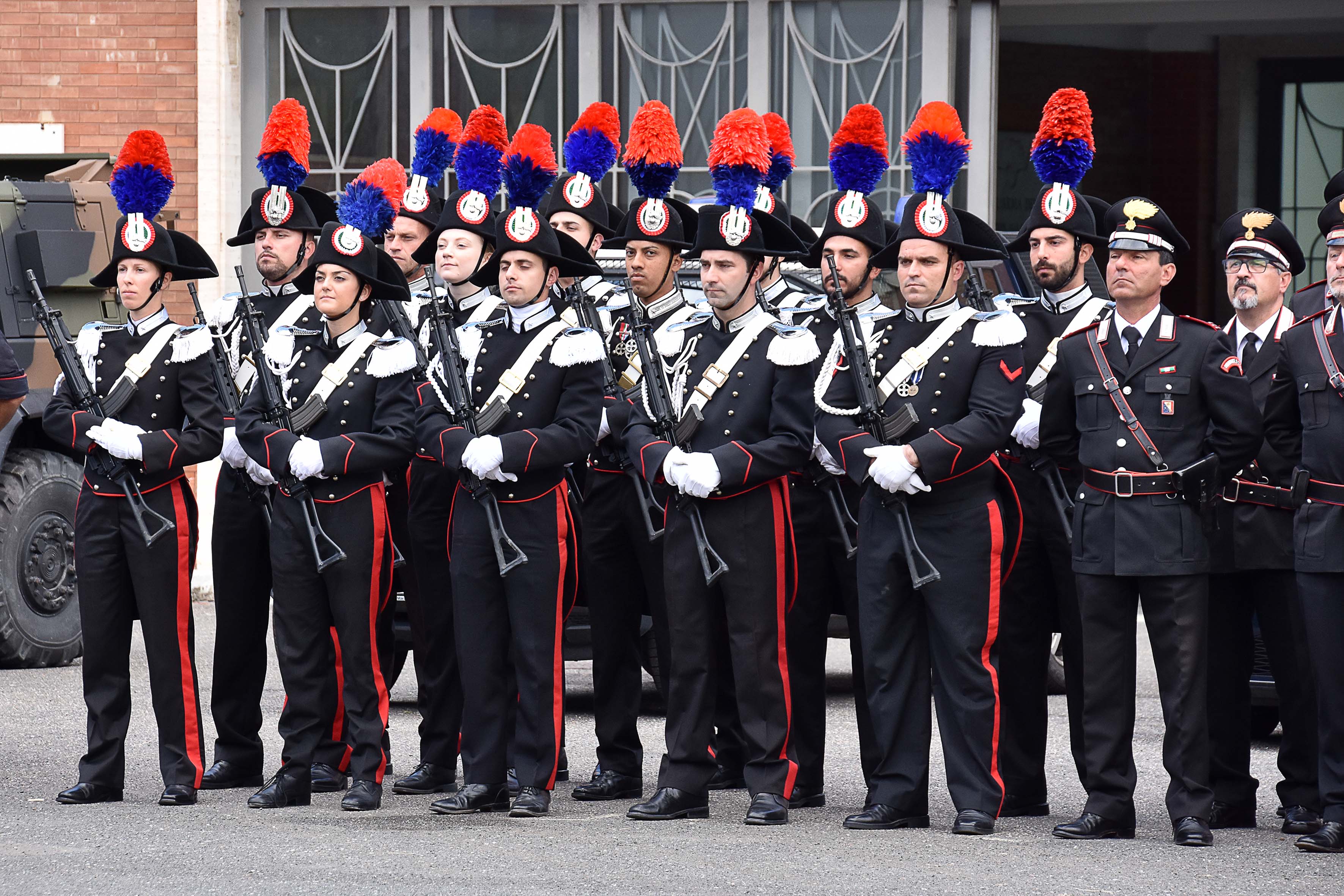 Carabinieri: l’Arma celebra la sua festa, 205 anni di storia. I dati e ...