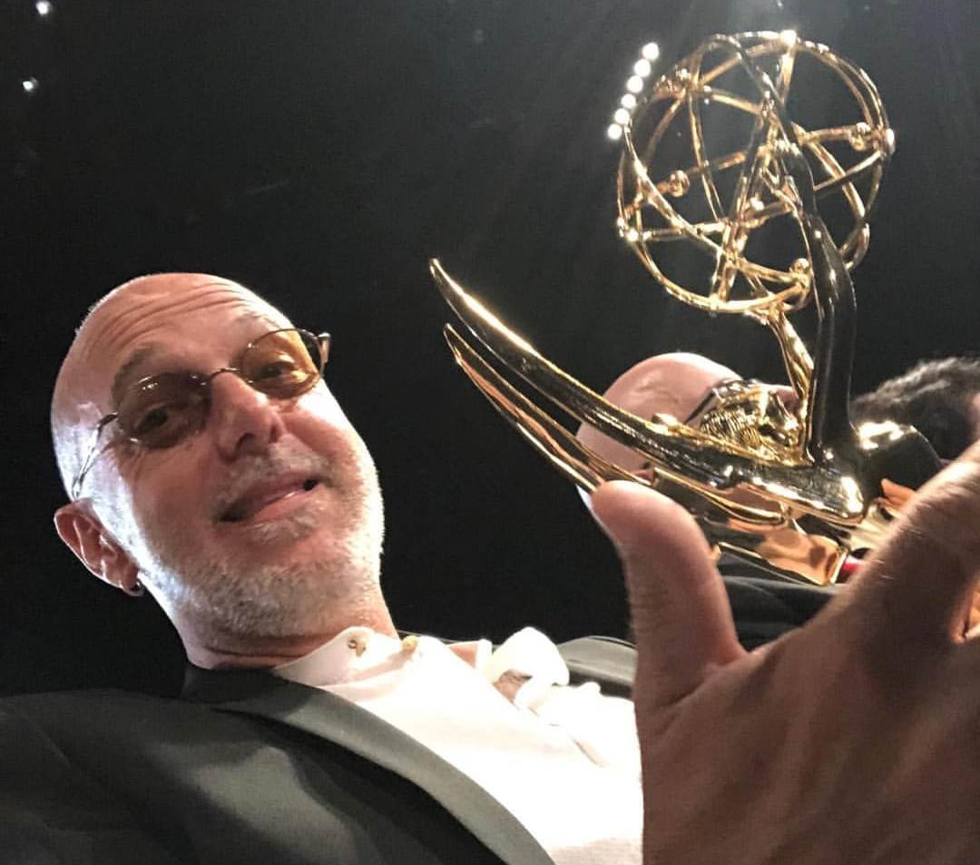 Massimo hair stylist delle star, da Penelope Cruz a De Niro, vince l ...