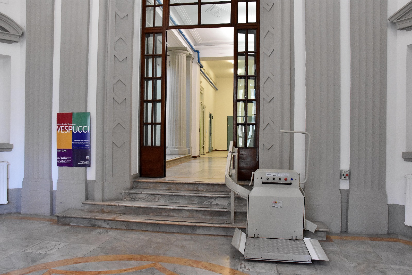 Vespucci-Colombo, via al corso di rumeno - QuiLivorno.it