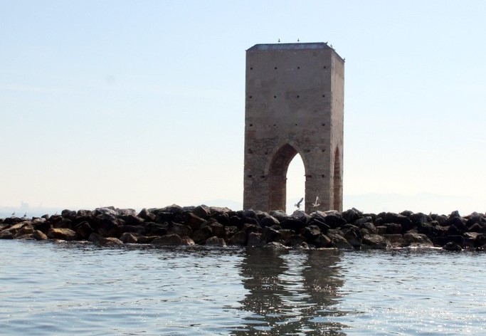 Via i rifiuti dal mare con la pulizia dei fondali della Meloria ...