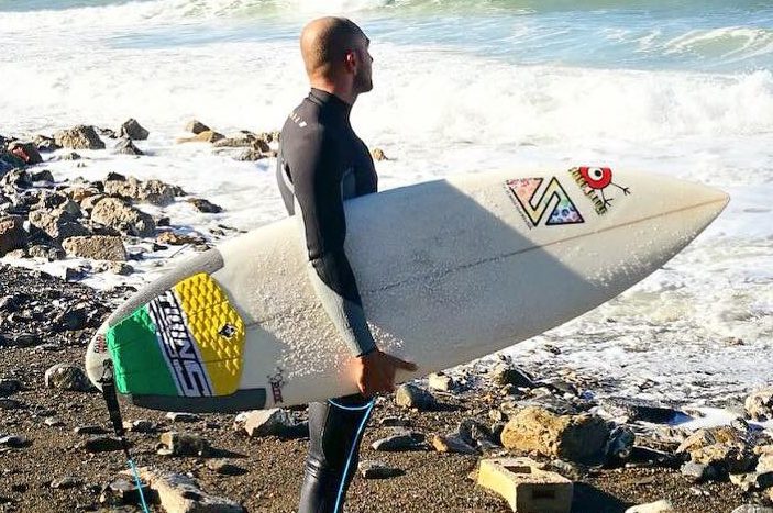 Matteo, un "figlio del mare" fra surf e ambiente - QuiLivorno.it