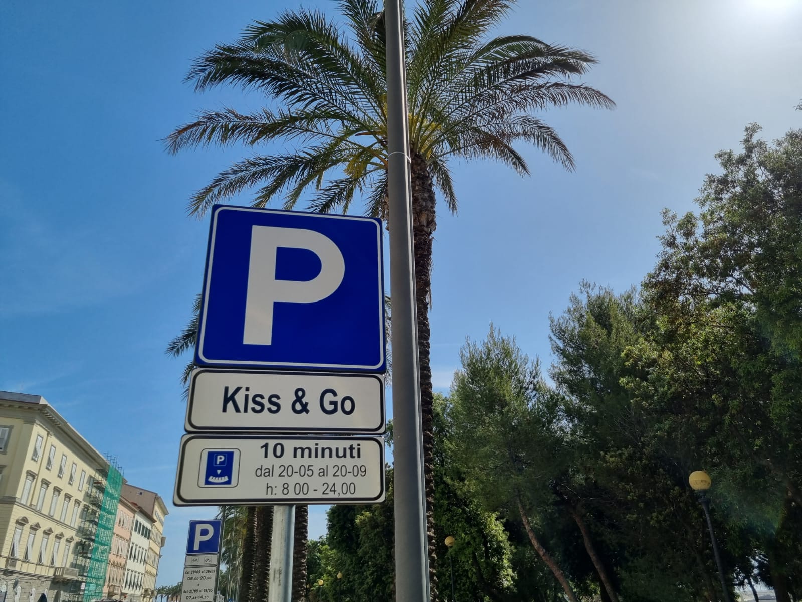 Arriva a Livorno la sosta breve "Kiss & Go" - QuiLivorno.it