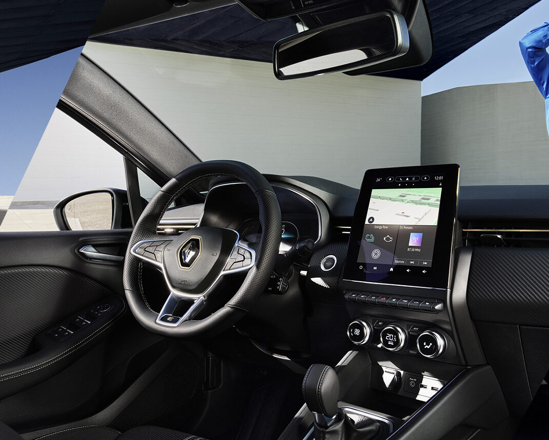 Clio E-Tech hybrid, scoprila da Clas. Prenota un test drive - QuiLivorno.it