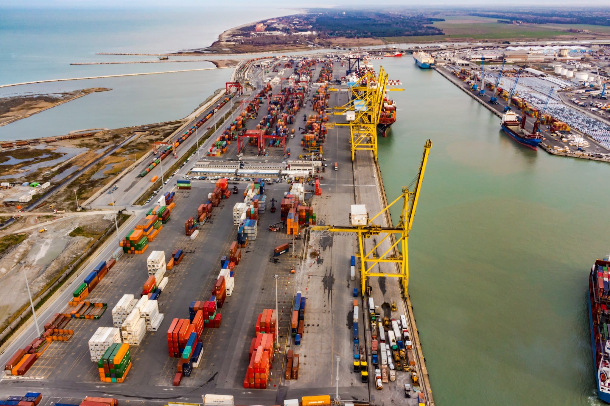 Porto, TiL acquisisce il Terminal Darsena Toscana - QuiLivorno.it