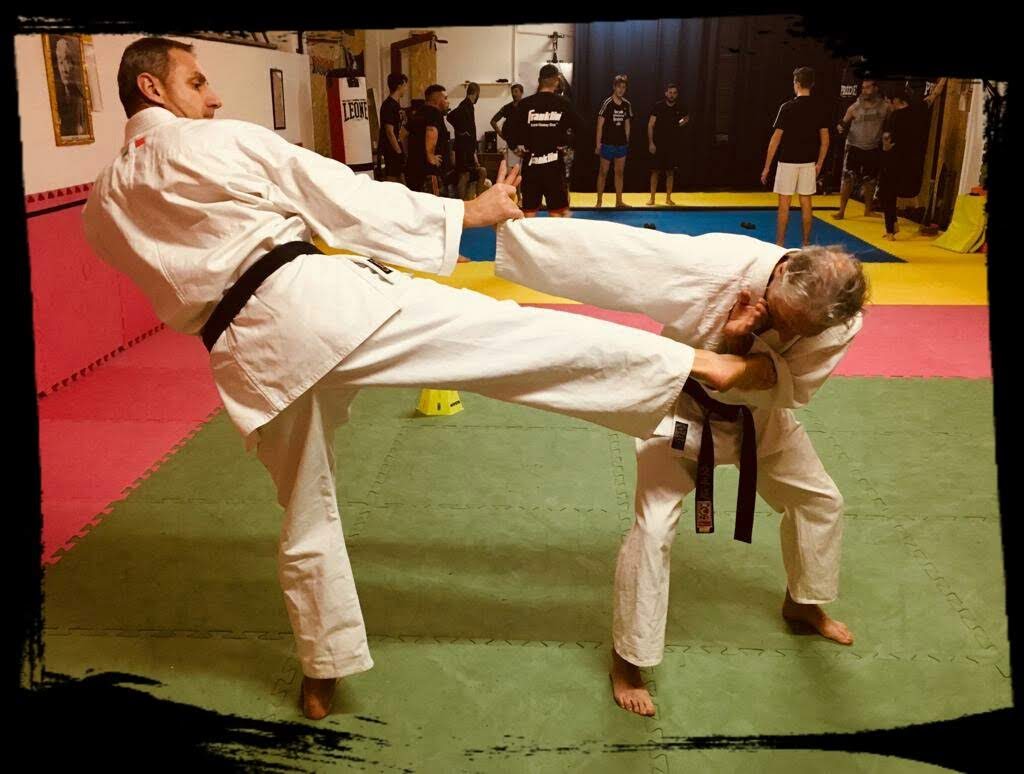 Kodokan 1990, Roggi diventa 3° dan di Judo e 2° dan di Ju Jitsu ...