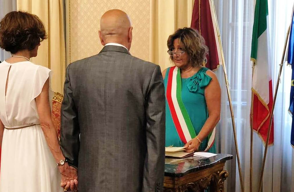 Record di matrimoni celebrati, 100 in 4 anni per la consigliera ...