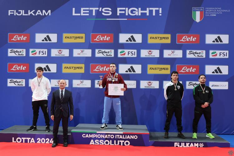 Gabriele è campione italiano di lotta libera - QuiLivorno.it